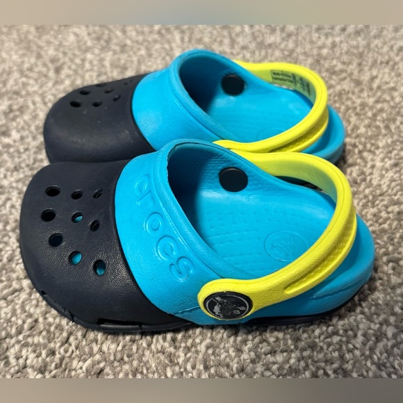 CROCS | Shoes | Crocs Kids Shoes In Blue And Yellow | Poshmark